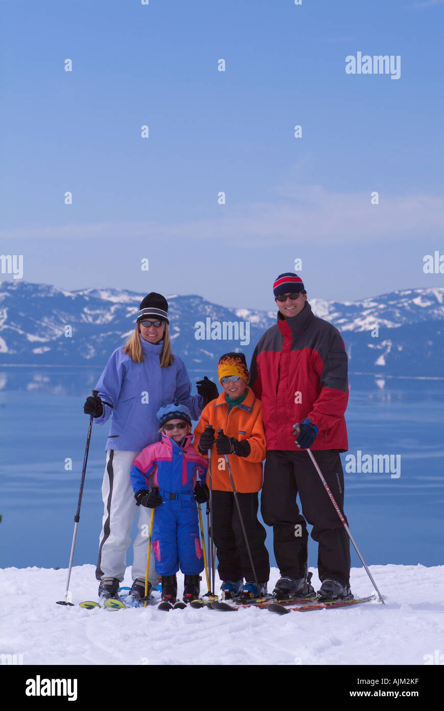 Portrait active family skiing hi-res stock photography and images - Alamy
