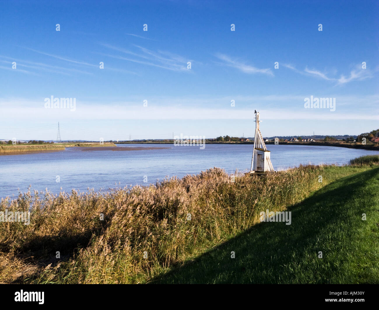 River Ouse and navigation beacon at Reedness, East Yorkshire, UK Stock ...