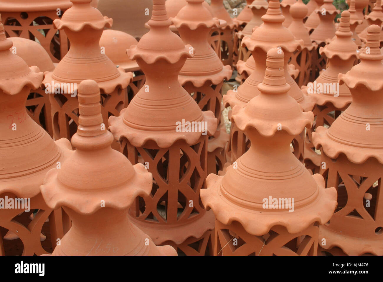Terracotta Pots Porches Algarve Portugal Stock Photo - Alamy