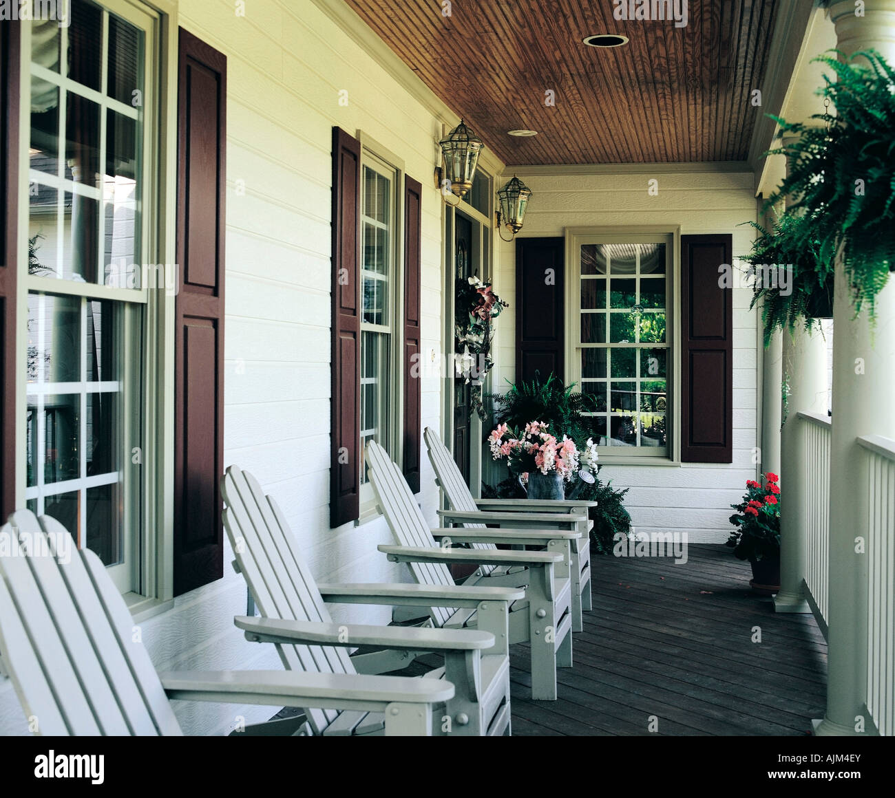 Cottage Cottages Porch Porches Stock Photos & Cottage Cottages Porch ...