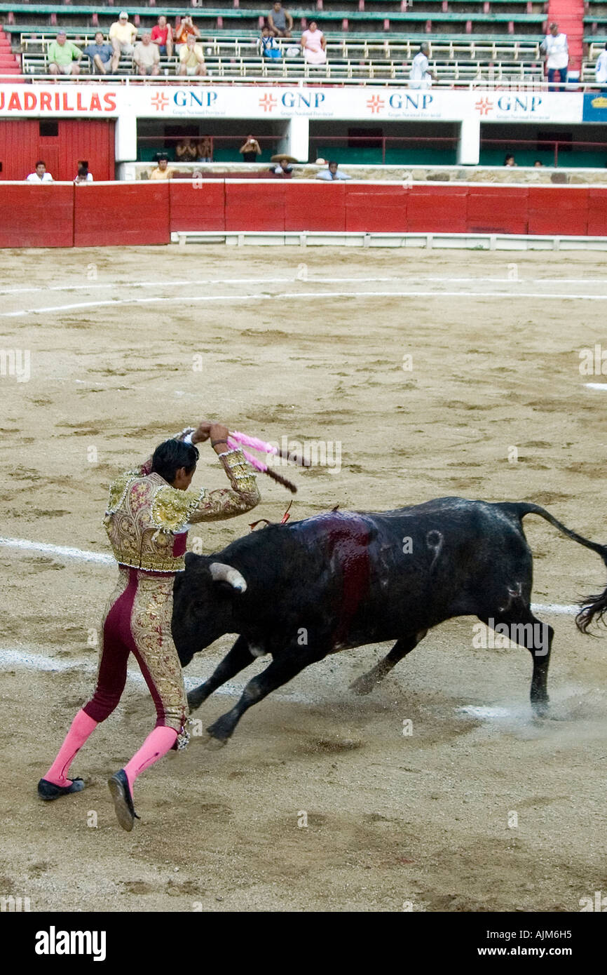 Mexican bullfight hi-res stock photography and images - Alamy