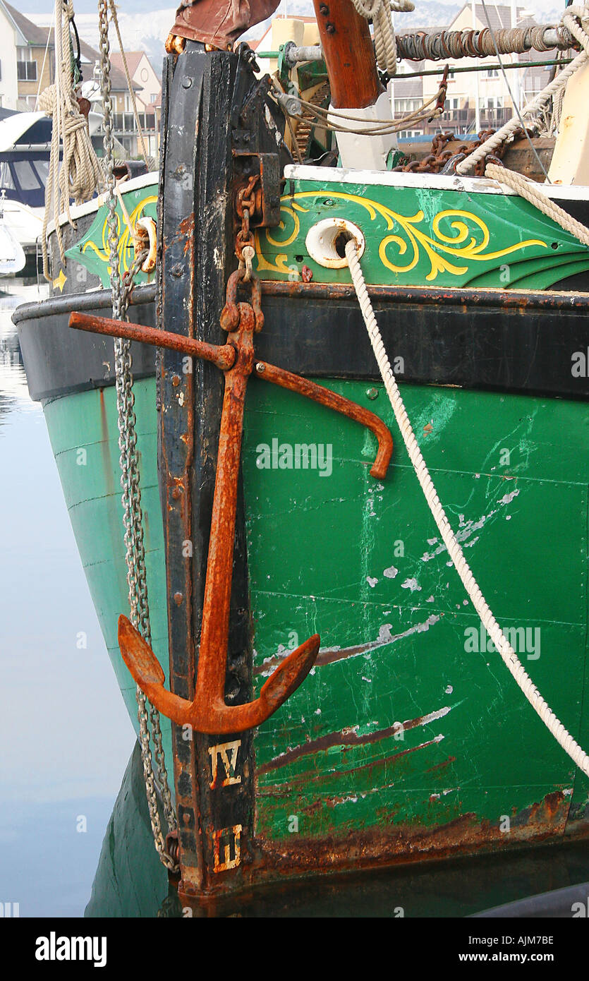 Bow of boat with anchor Stock Photo - Alamy