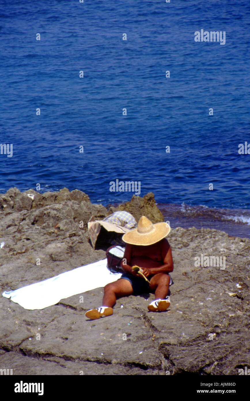 Man sunbath skin hi-res stock photography and images - Alamy