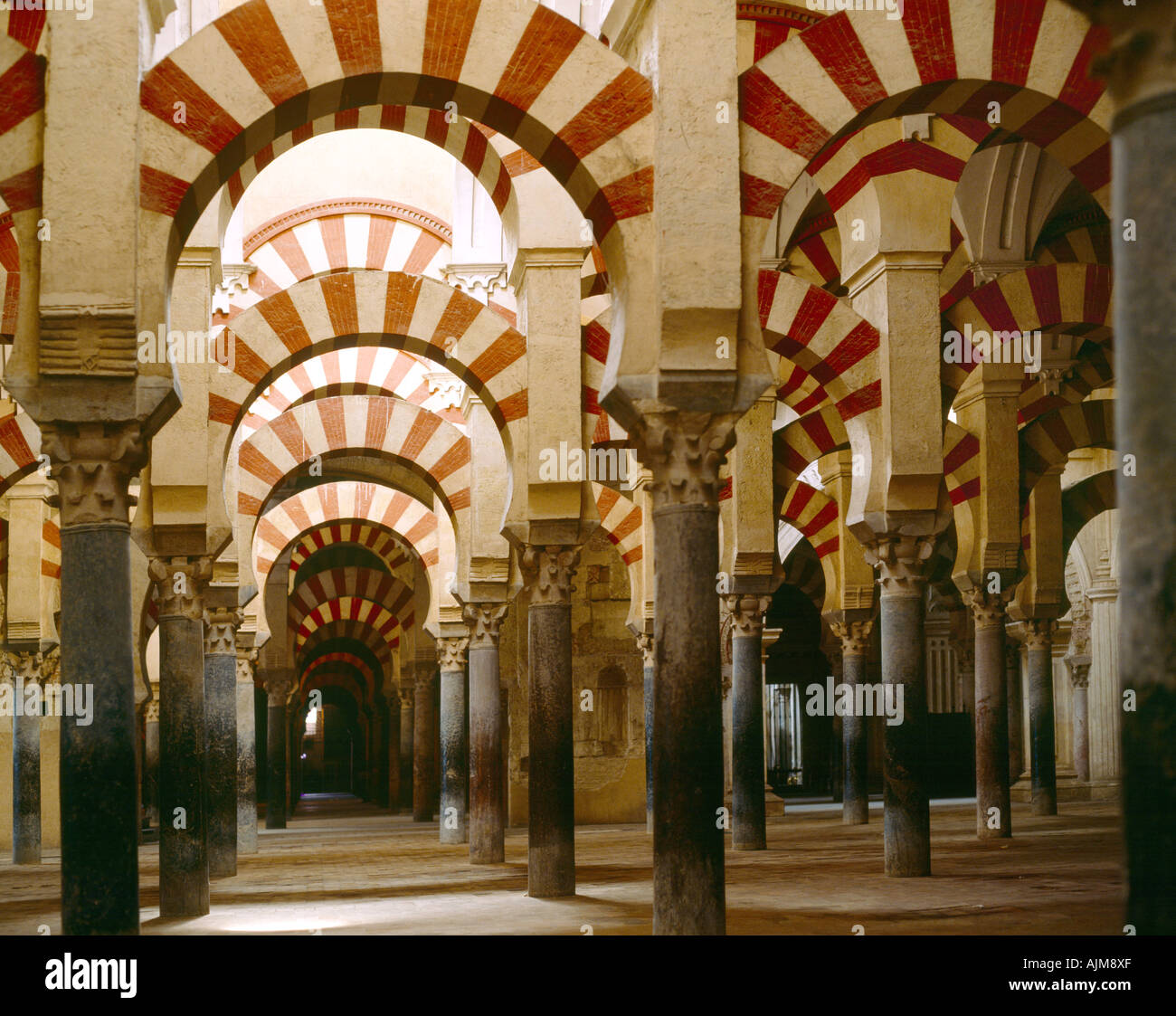 Moorish archtecture hi-res stock photography and images - Alamy