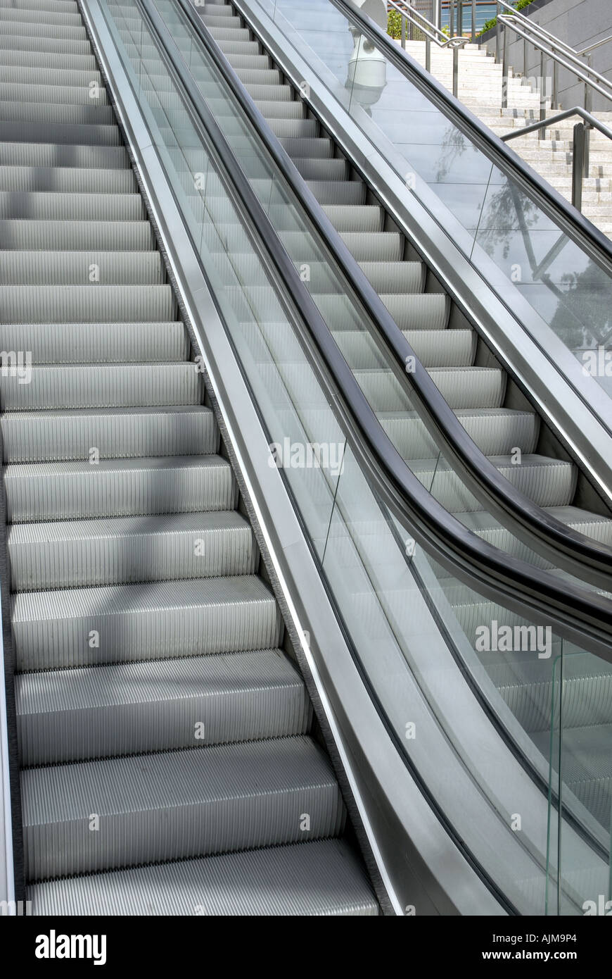 Escalator in Cardinal Walk Victoria London Stock Photo - Alamy