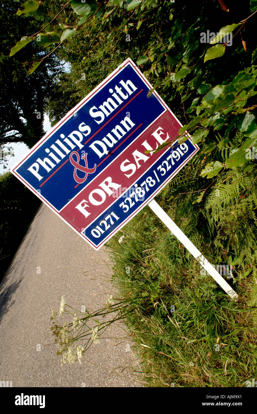 Domain for sale road sign hi-res stock photography and images - Alamy