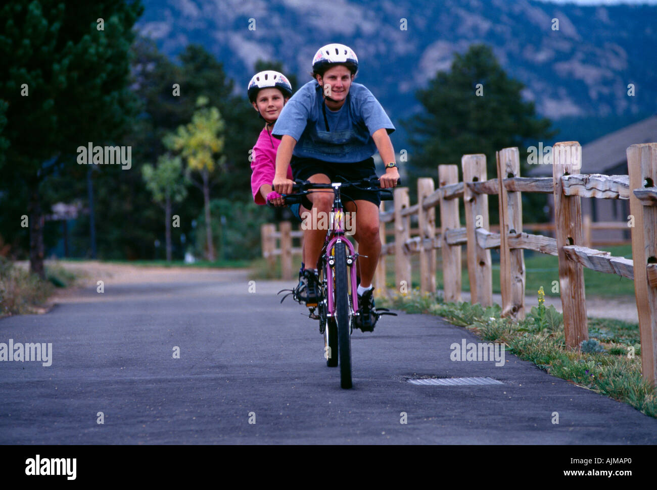 Family Riding A Tandem Bicycle High Resolution Stock Photography and ...