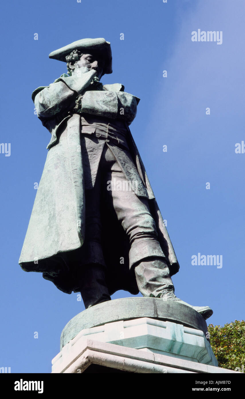 Statue of John Howard 1726 1790 High Sheriff of Bedford and Prison ...