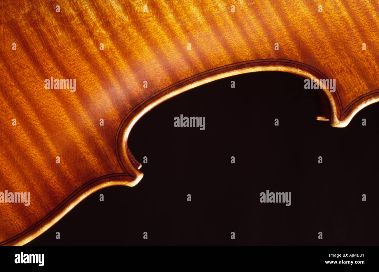 Close up Of Back Edge and Waist of Violin Stock Photo - Alamy