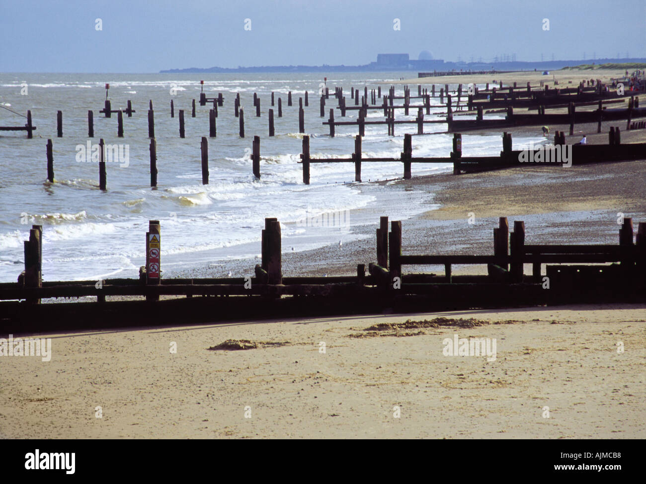 Sea defence beach southwold hi-res stock photography and images - Alamy