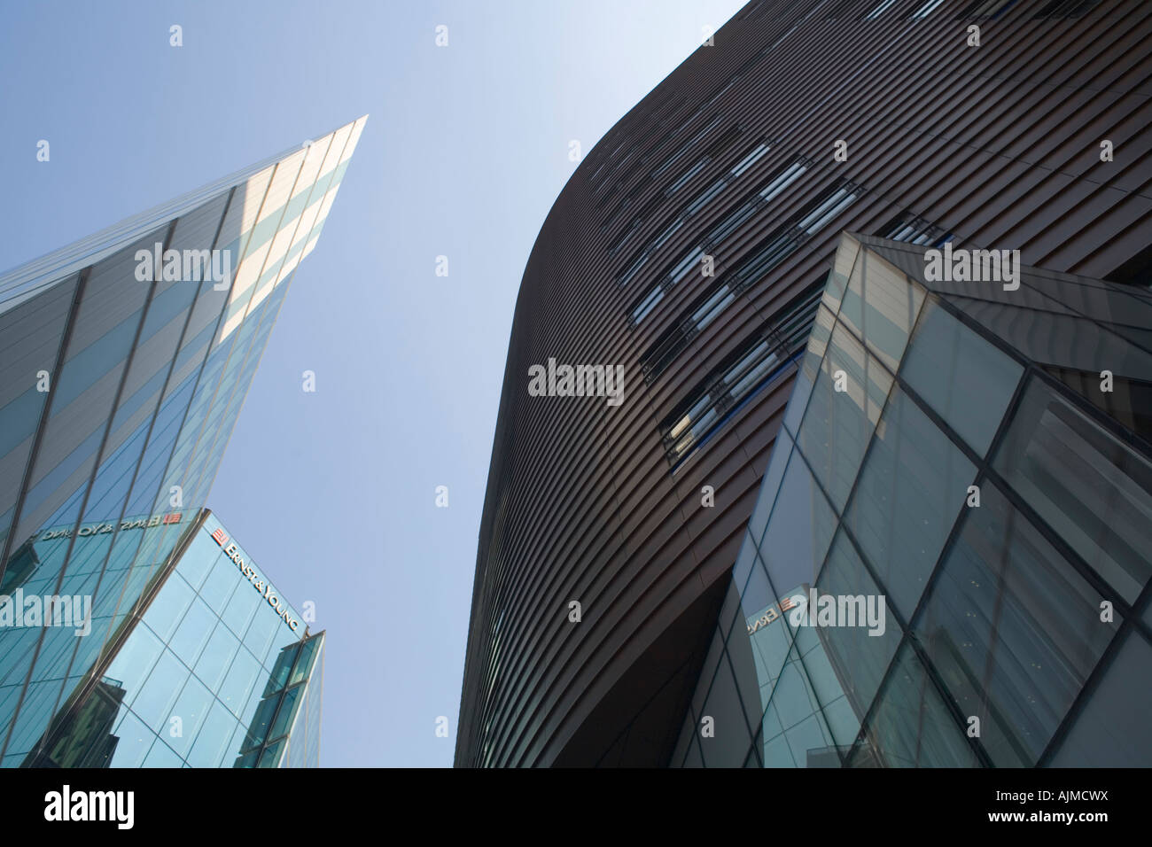 Ernst young more london place hi-res stock photography and images - Alamy