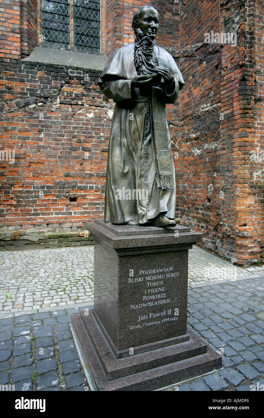 Statue of pope John Paul II in Torun Poland Stock Photo - Alamy