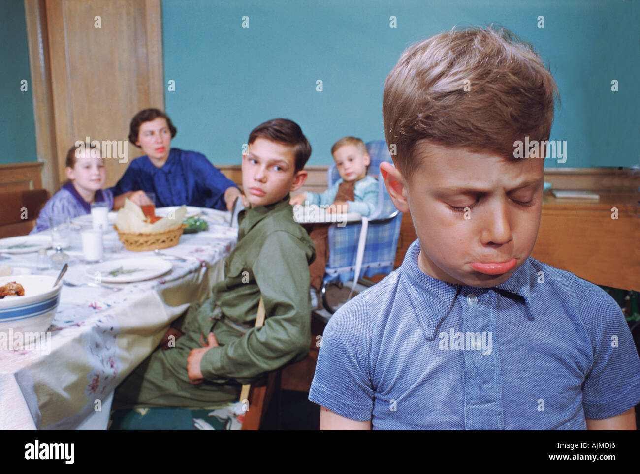 1950s family hi-res stock photography and images - Alamy