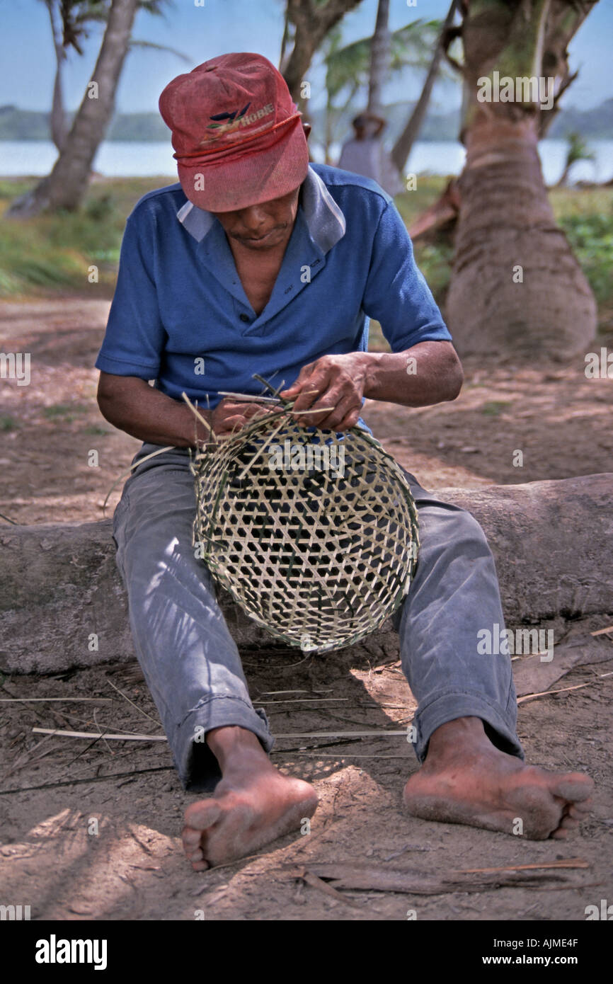 Panama indian arts hi-res stock photography and images - Alamy