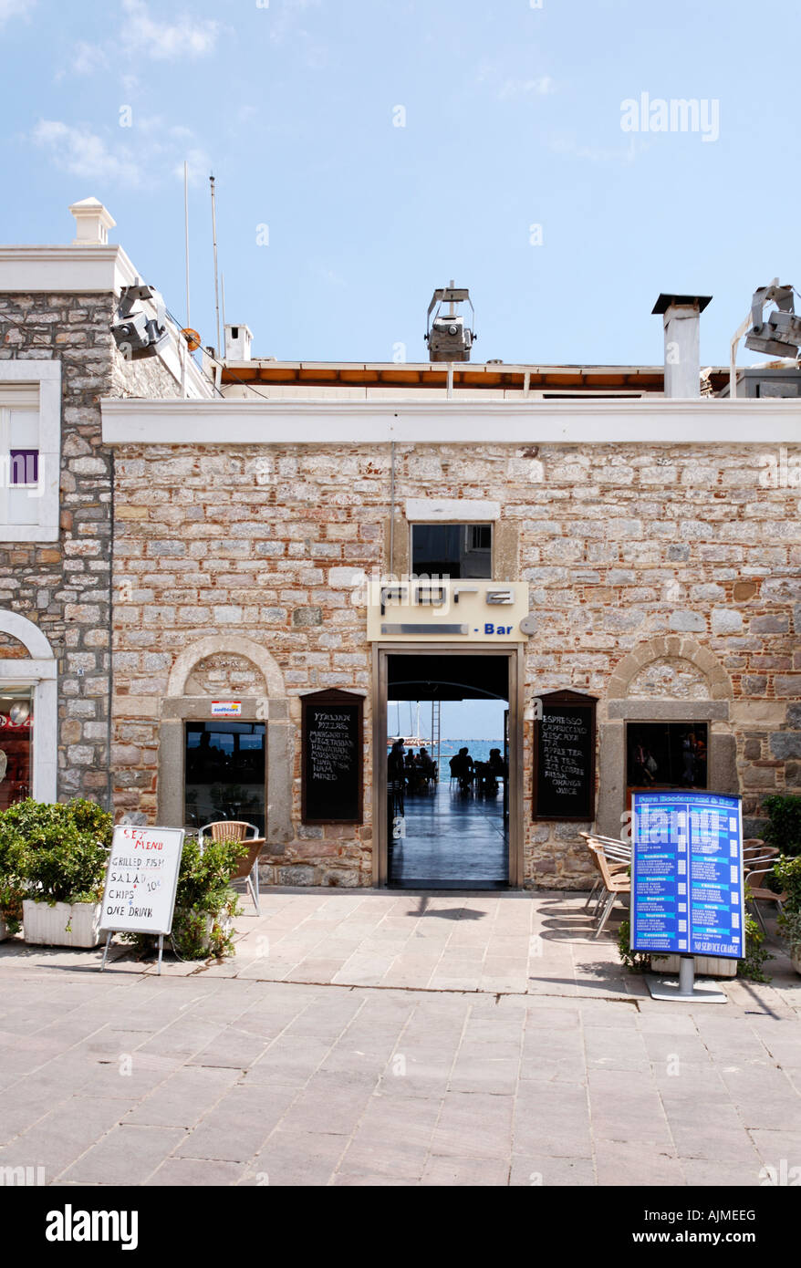 Bodrum stone fronted restaurant bar hi-res stock photography and images ...