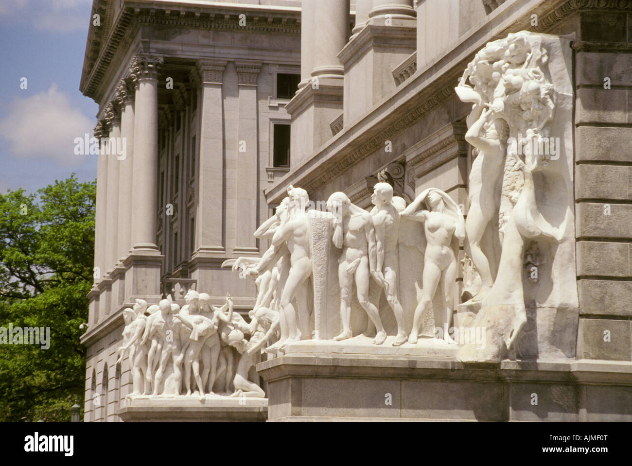 Political debate sculpture hi-res stock photography and images - Alamy