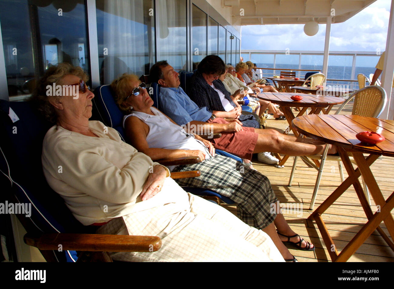 PASSENGERS SLEEPING ON A CRUSIE SHIP Stock Photo - Alamy