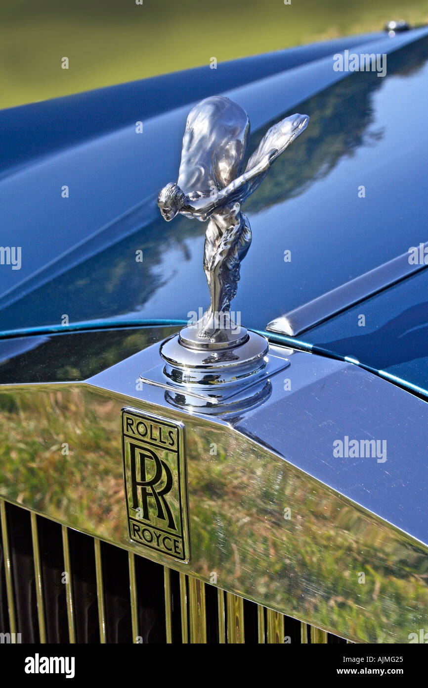 Rolls royce flying lady hi-res stock photography and images - Alamy