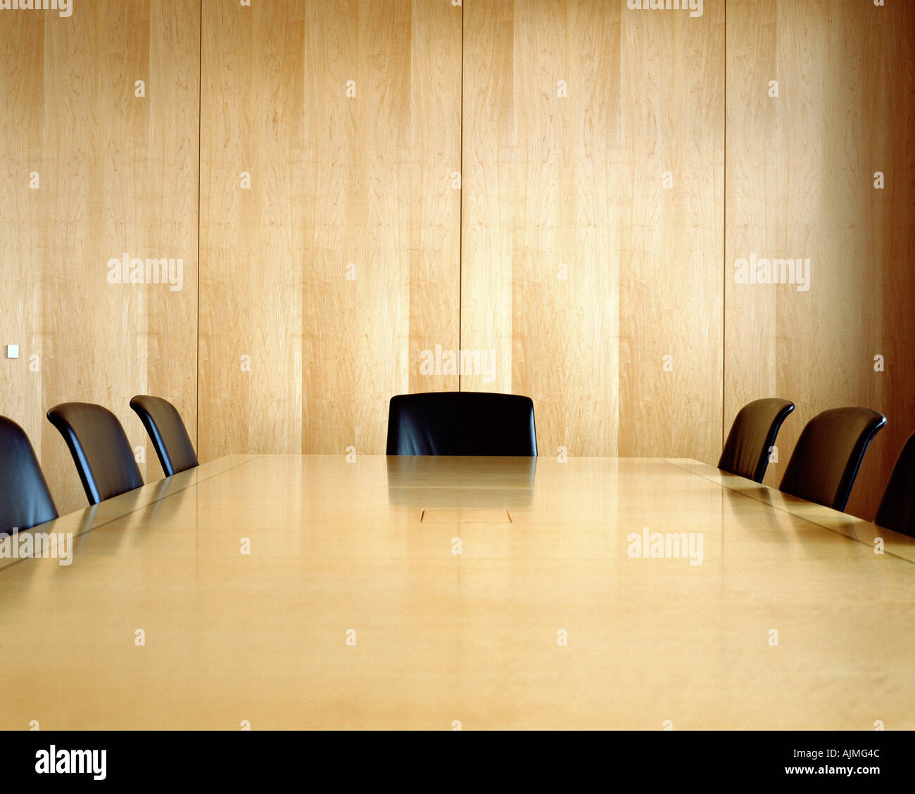 Empty conference room Stock Photo - Alamy