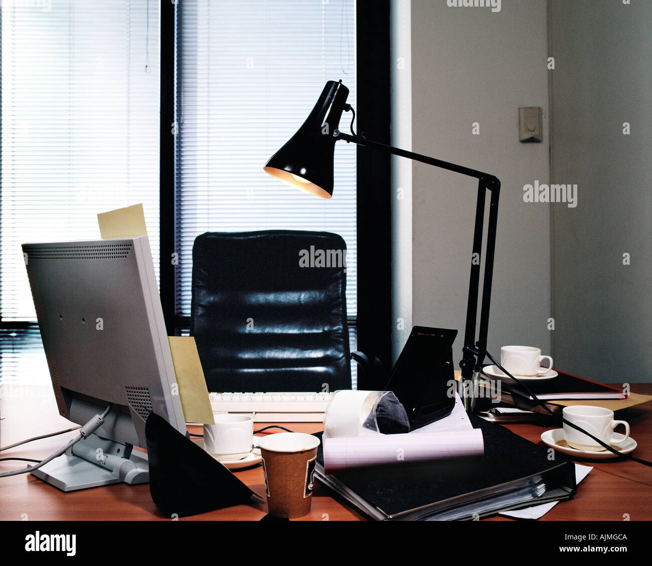 Messy Desk Stock Photos & Messy Desk Stock Images - Alamy
