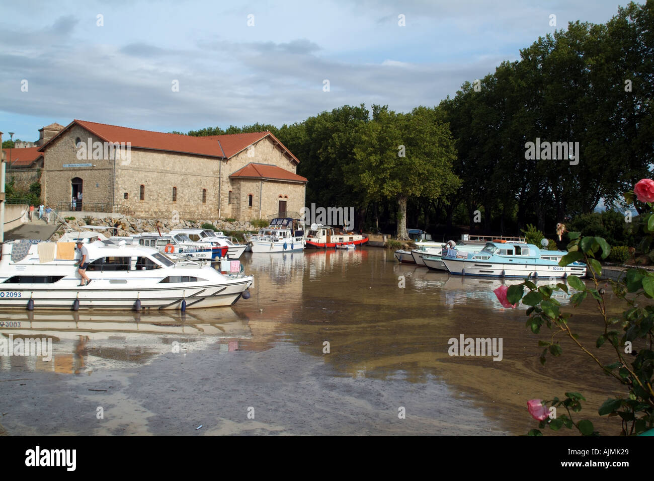 The midi canal colombiers hi-res stock photography and images - Alamy