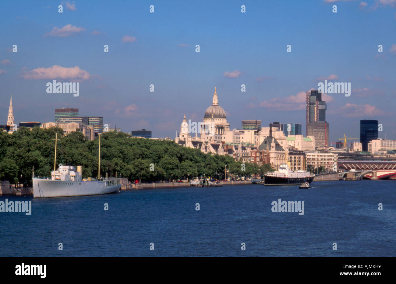 Skyline view of London England Stock Photo - Alamy