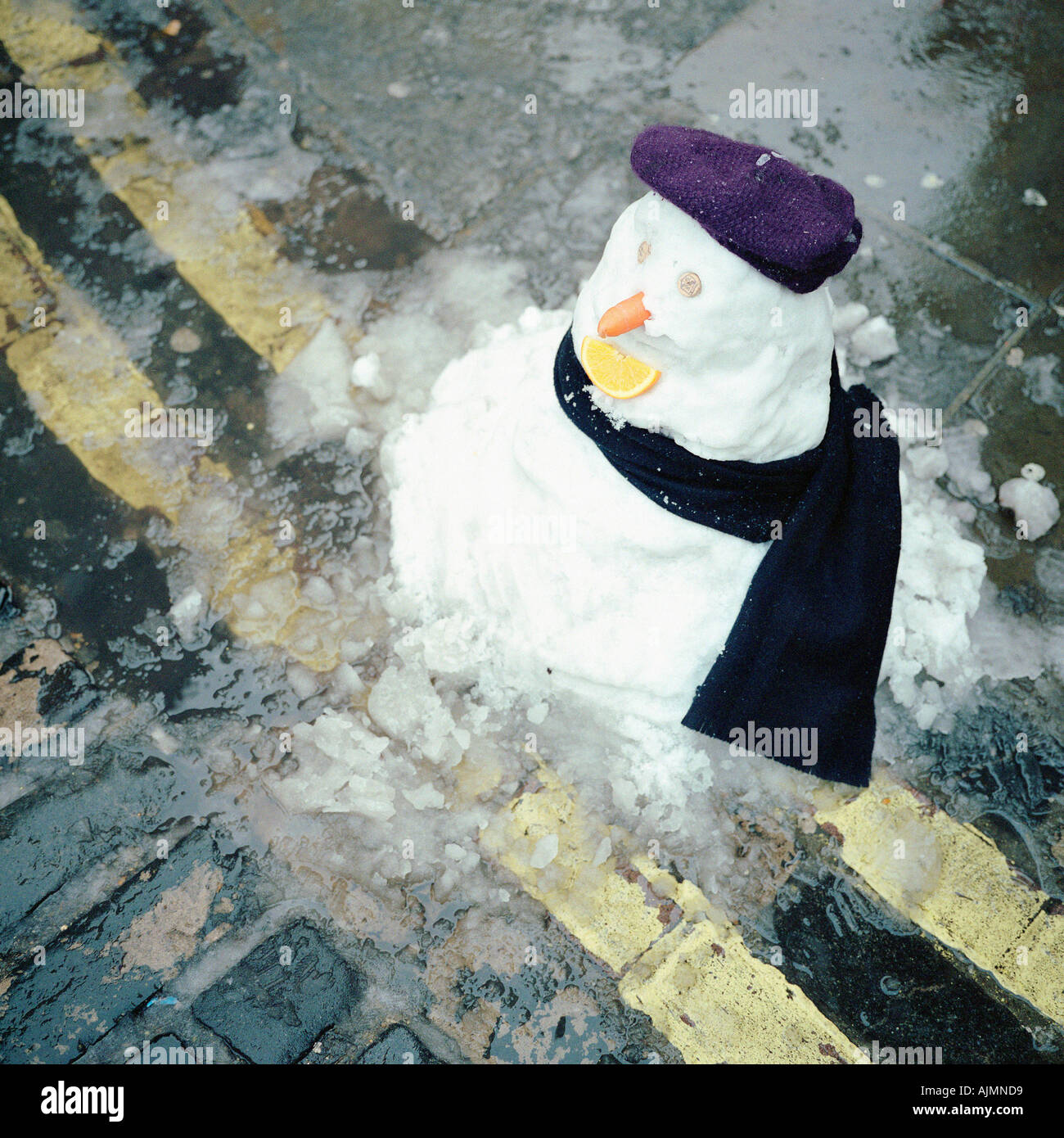 Snowman With Hat High Resolution Stock Photography and Images - Alamy