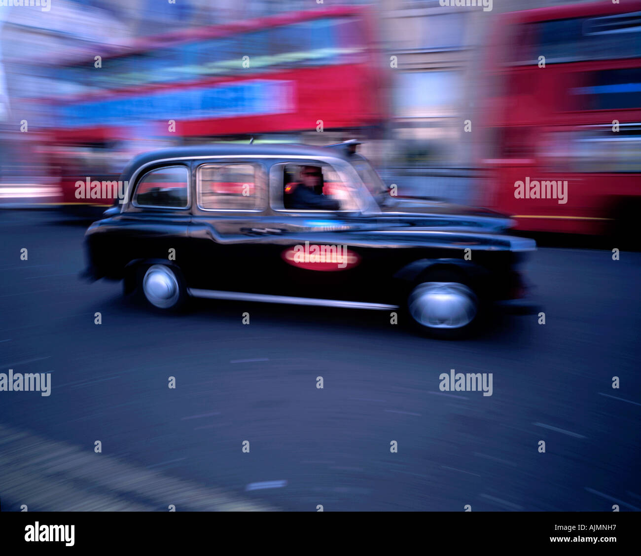 London taxi speed fast motion moving hi-res stock photography and ...