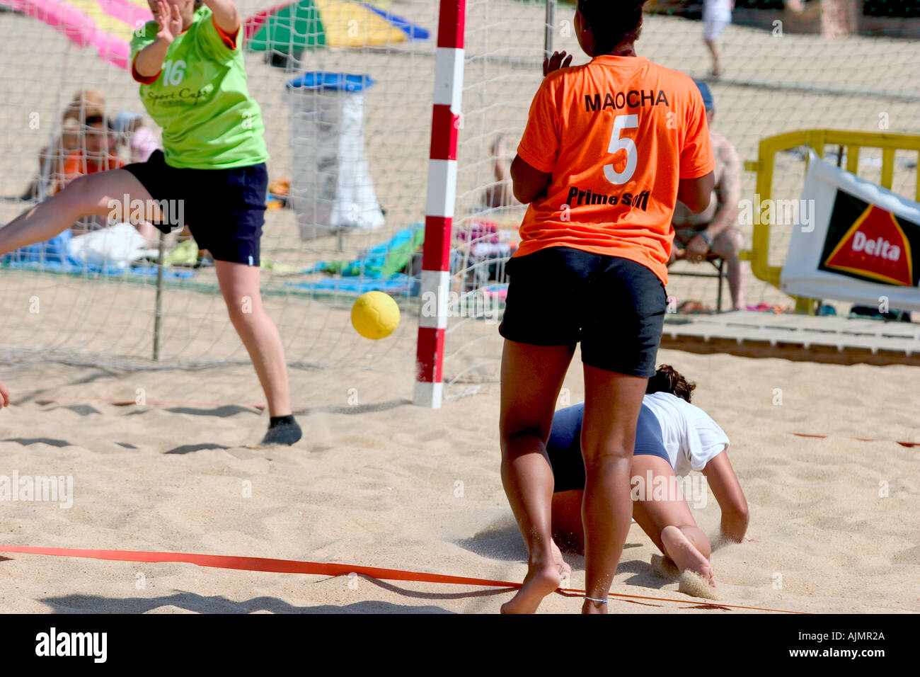 Women beach handball hi-res stock photography and images - Alamy