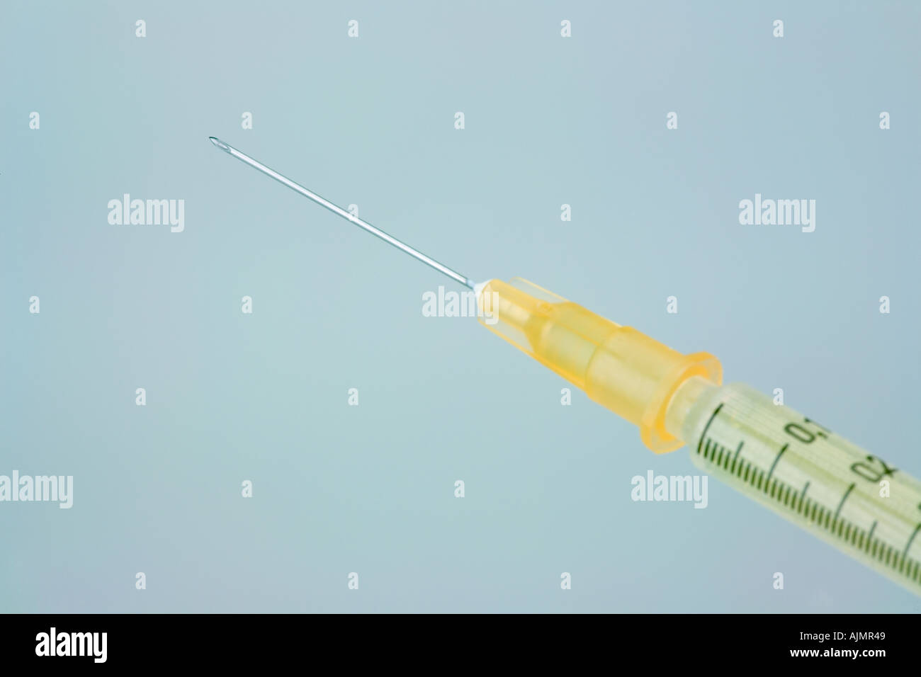 Hypodermic syringe needle Stock Photo - Alamy