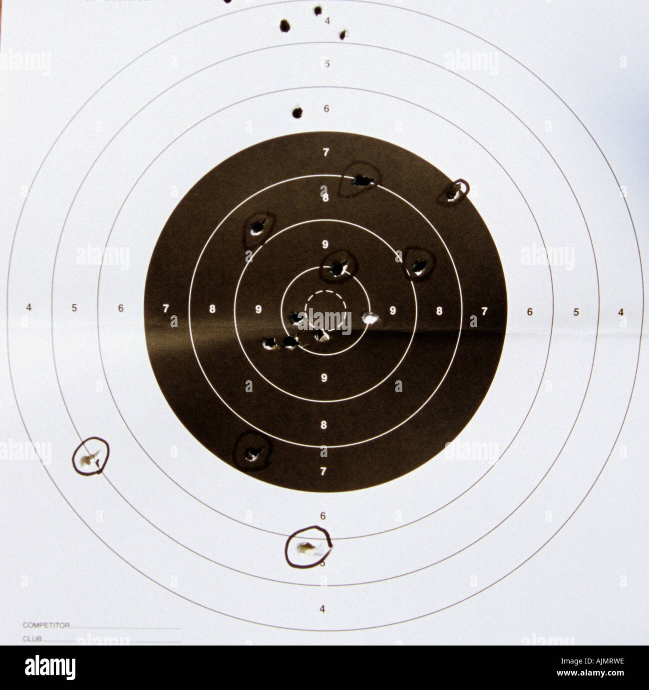 Pistol target hi-res stock photography and images - Alamy
