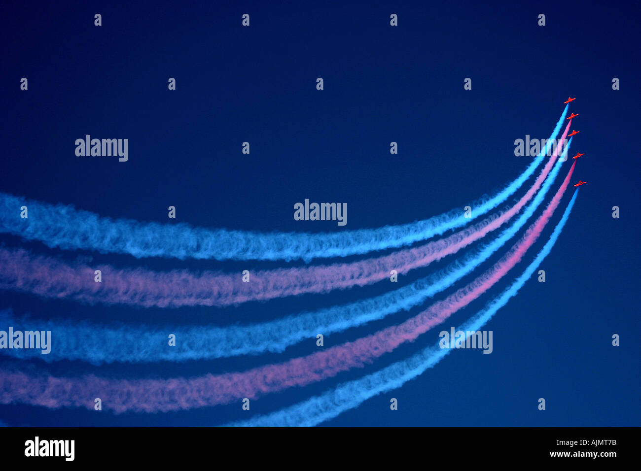 Swoop plane hi-res stock photography and images - Alamy