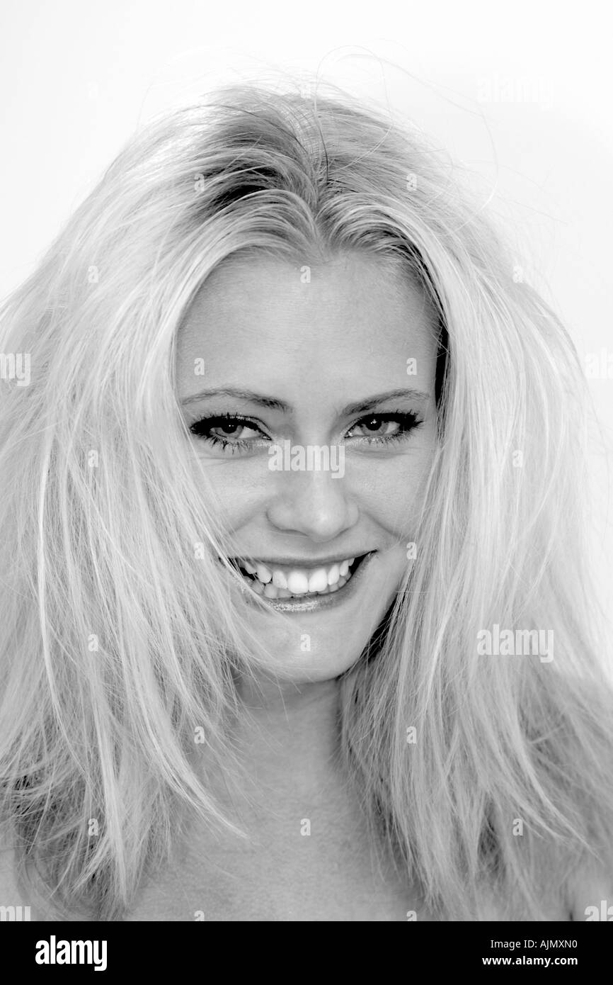 Black and white studio portrait of Amy Staples Stock Photo - Alamy