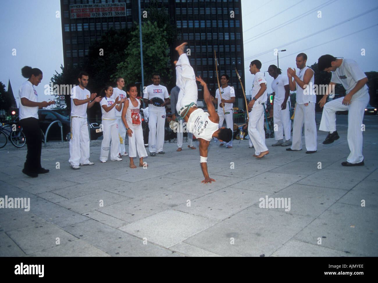 Capoeira traditional Brazilian Martial arts started by slaves 400 years ...