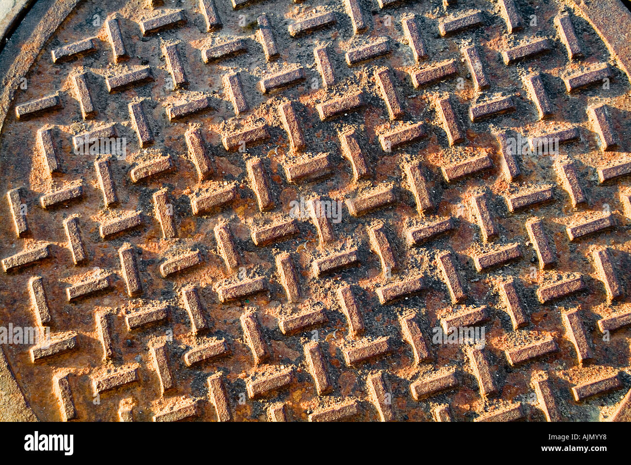 Manhole hi-res stock photography and images - Alamy