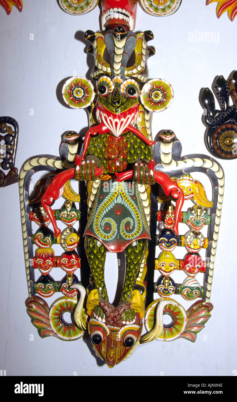 Sri Lanka Crafts Maha Kola Sanni Medicine Mask by L A Dayanada ...