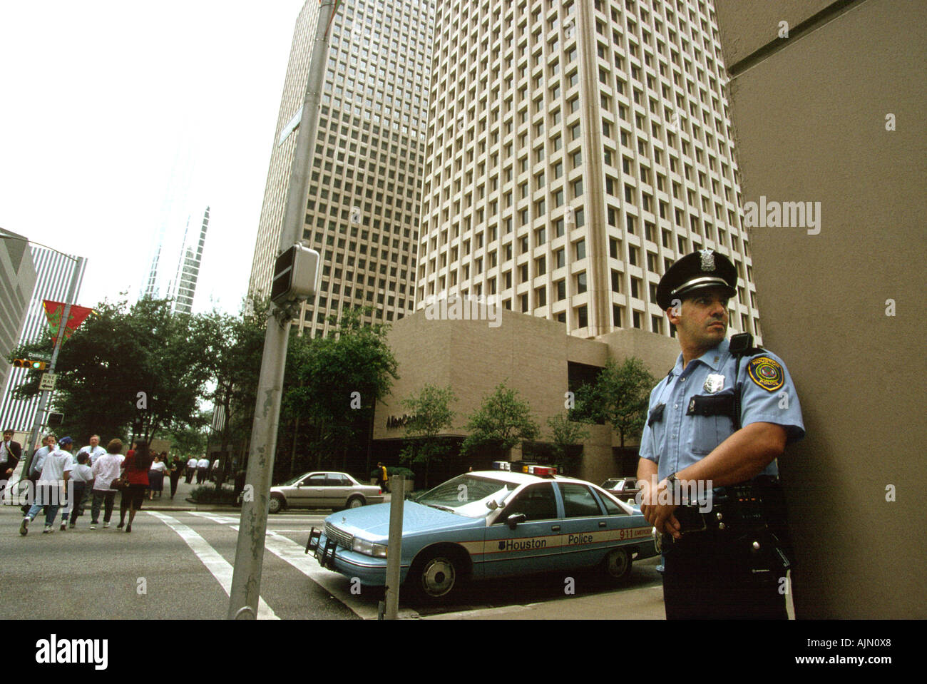 Houston police officer hi-res stock photography and images - Alamy