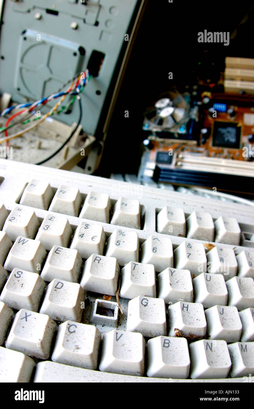 Graveyard of computers hi-res stock photography and images - Alamy