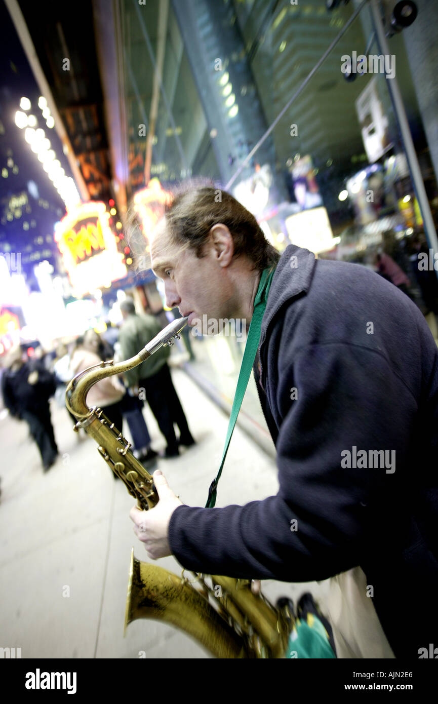 Times square busker hi-res stock photography and images - Alamy