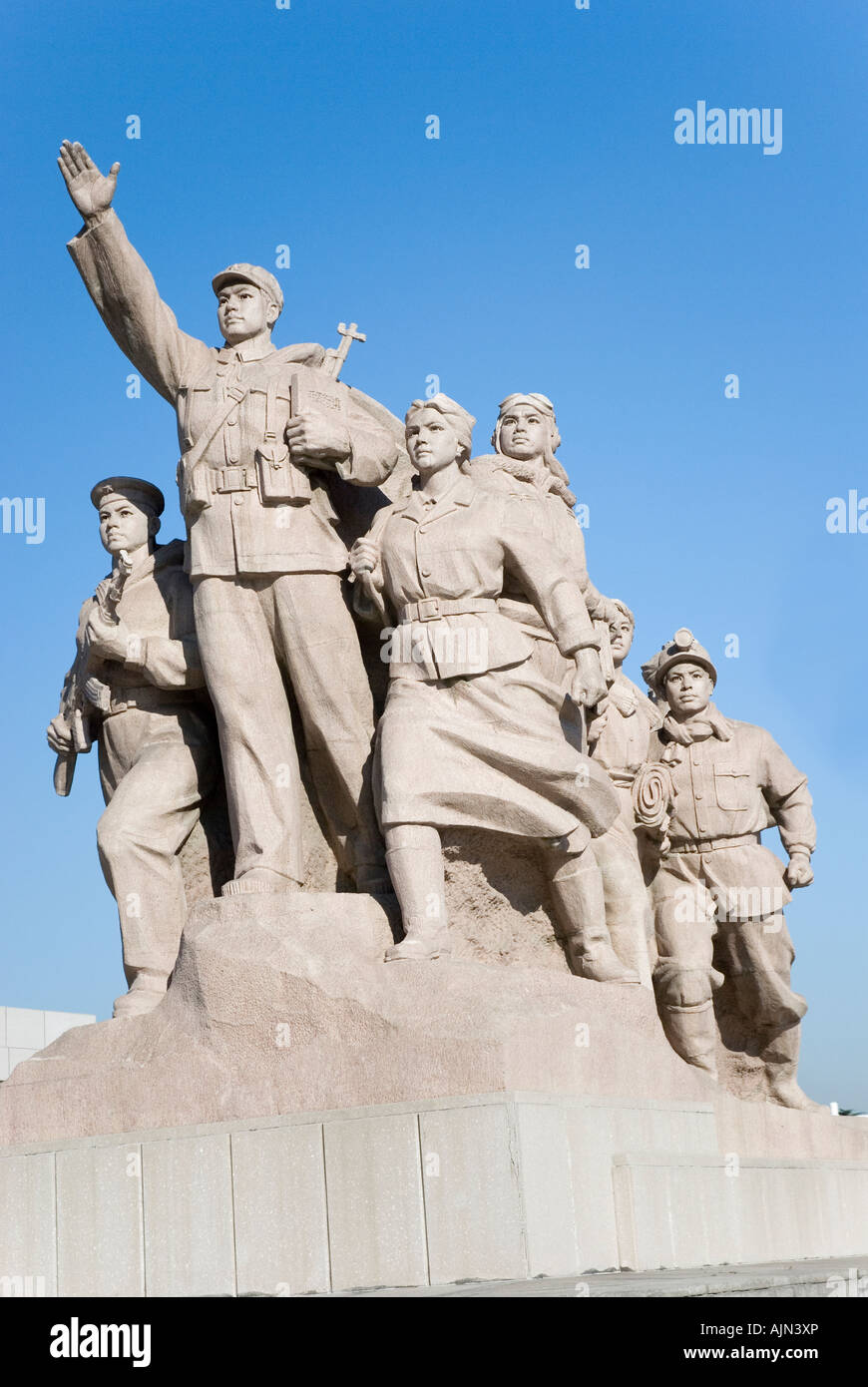 Tiananmen Square: communist heroes statue Stock Photo - Alamy