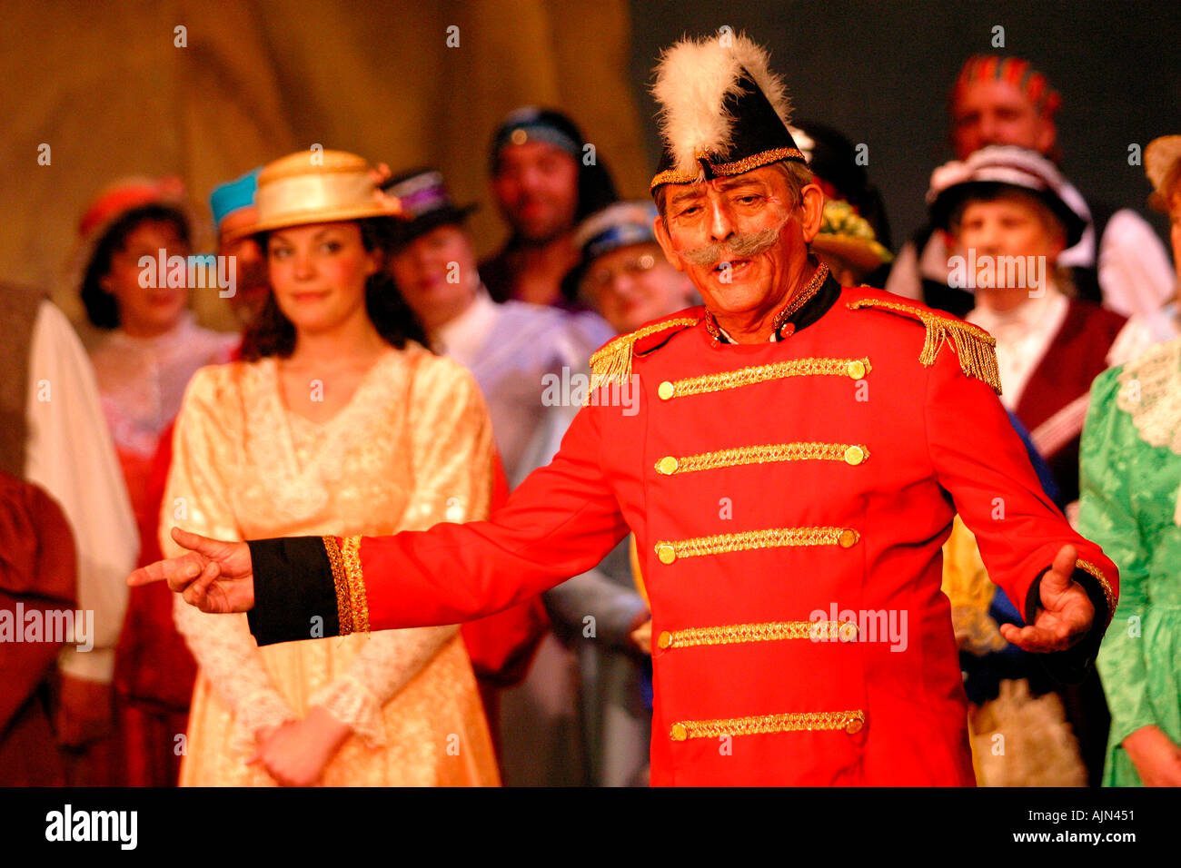 Theatre stage man woman hi-res stock photography and images - Alamy