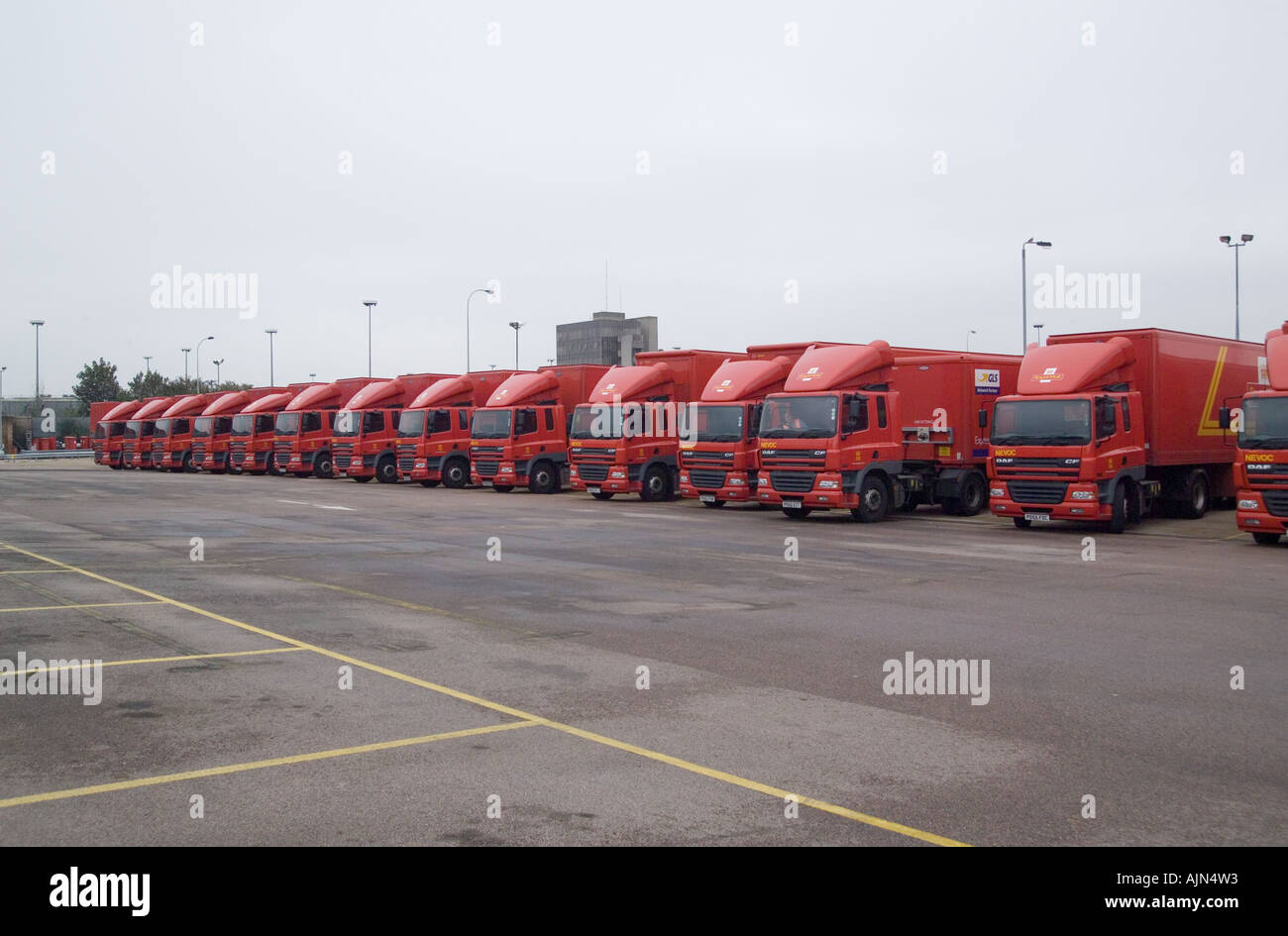 Royal mail lorries hi-res stock photography and images - Alamy
