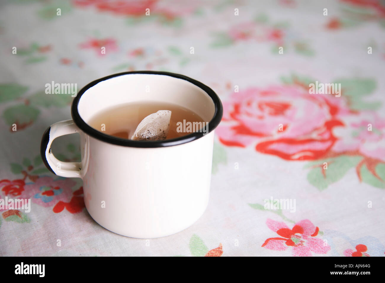 Tea bag cup hi-res stock photography and images - Alamy
