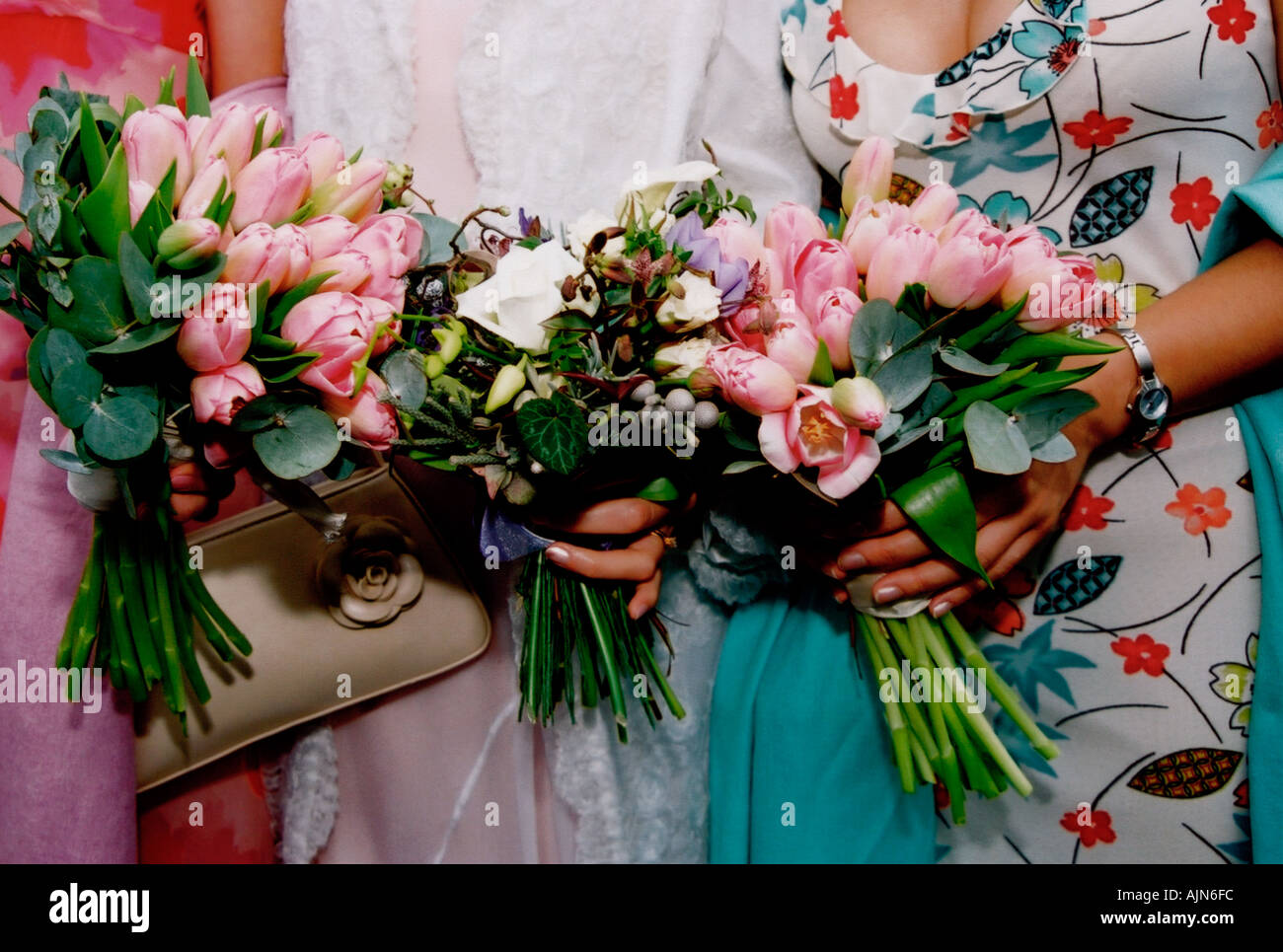 Hand cut flowers hi-res stock photography and images - Alamy
