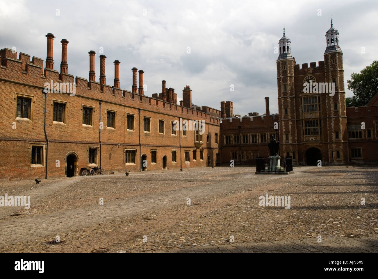 Eaton school hi-res stock photography and images - Alamy