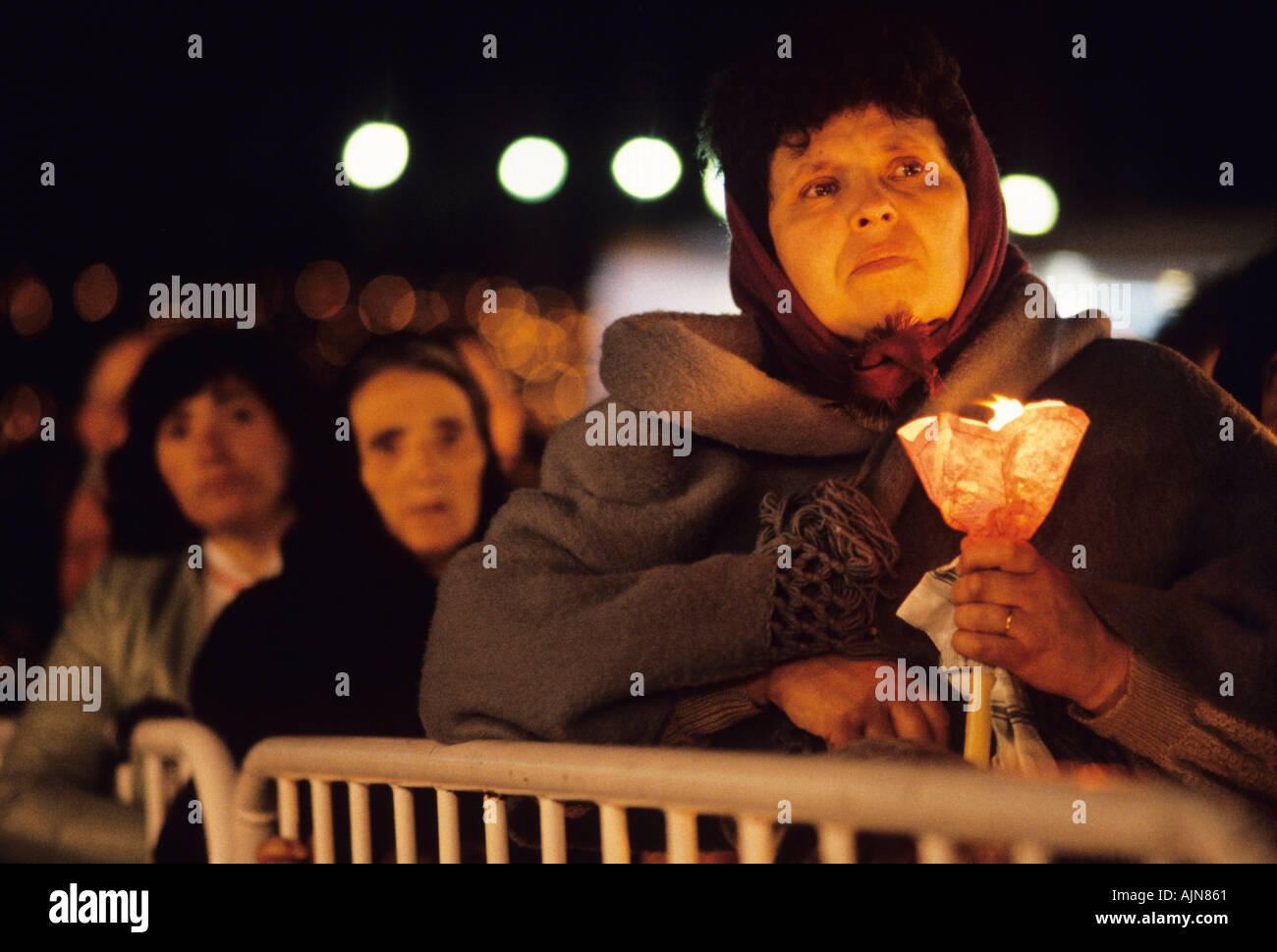 Our lady of fatima angel hi-res stock photography and images - Alamy