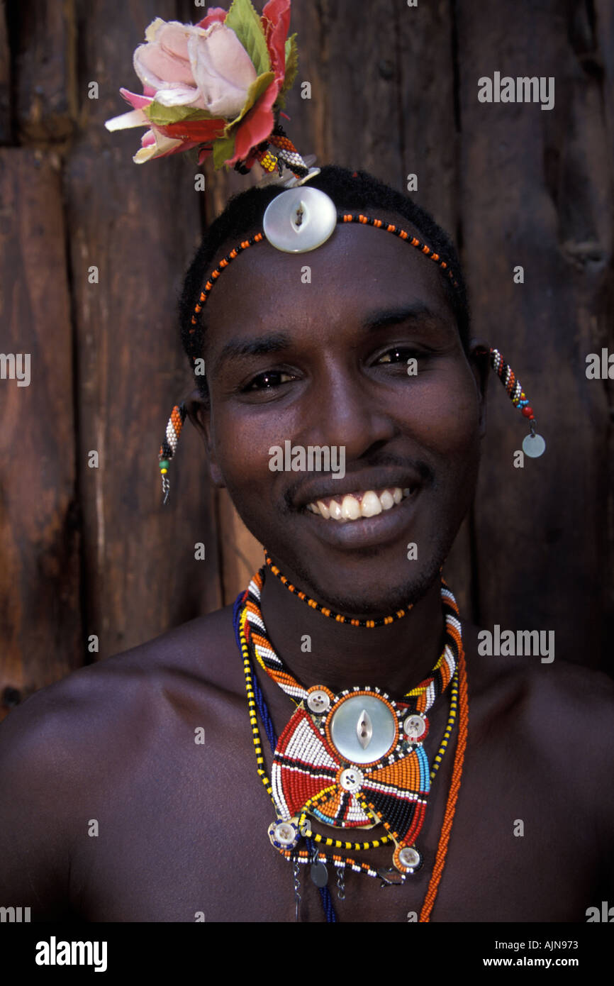 Kenya portrait young samburu man hi-res stock photography and images ...