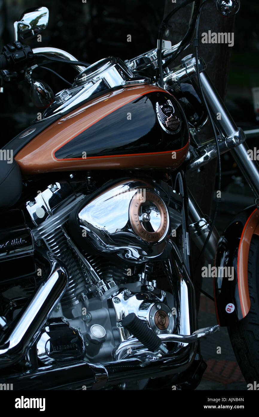Harley davidson logo bike engine hi-res stock photography and images ...