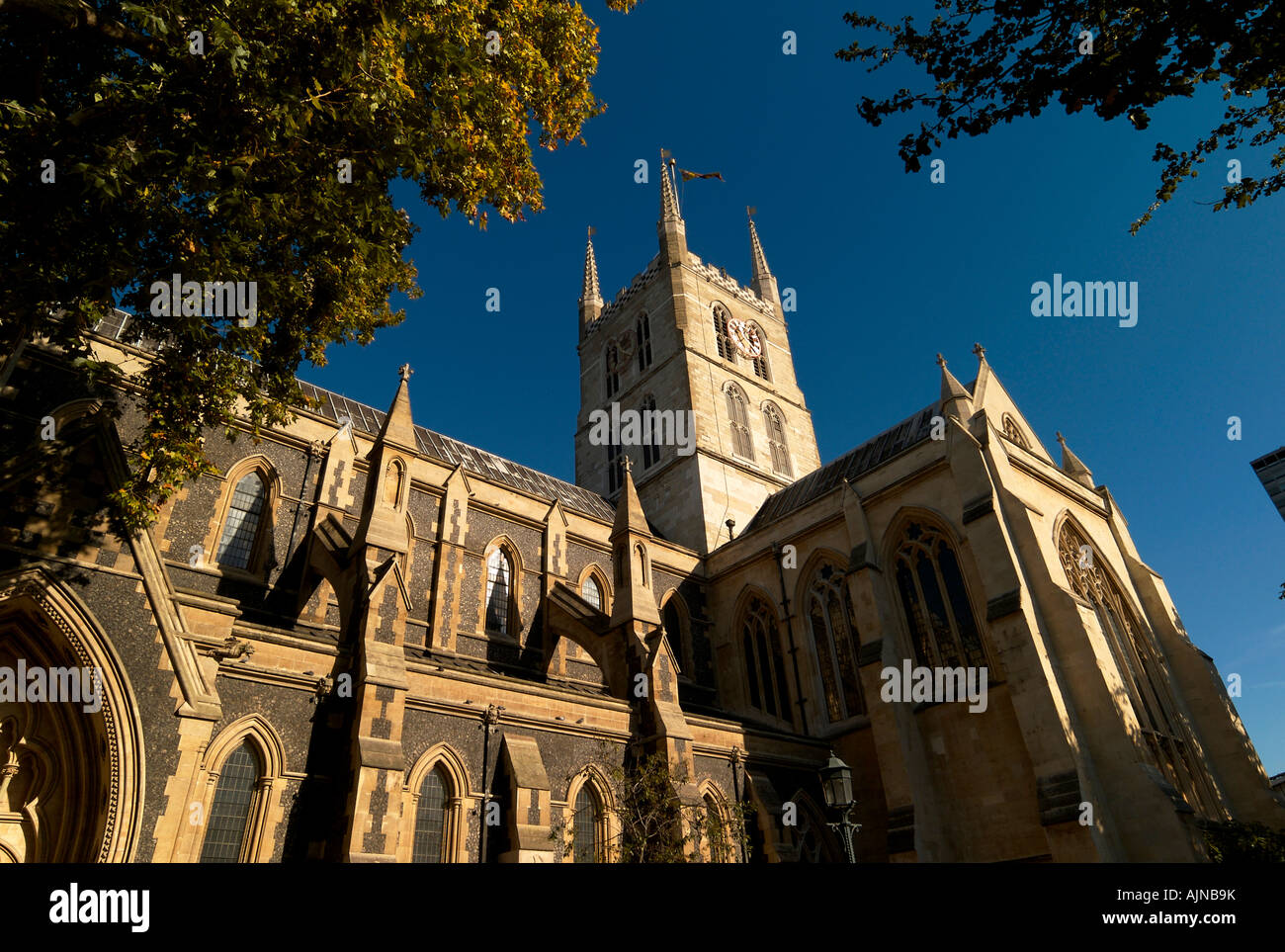Southwark Cathedral London UK Stock Photo - Alamy