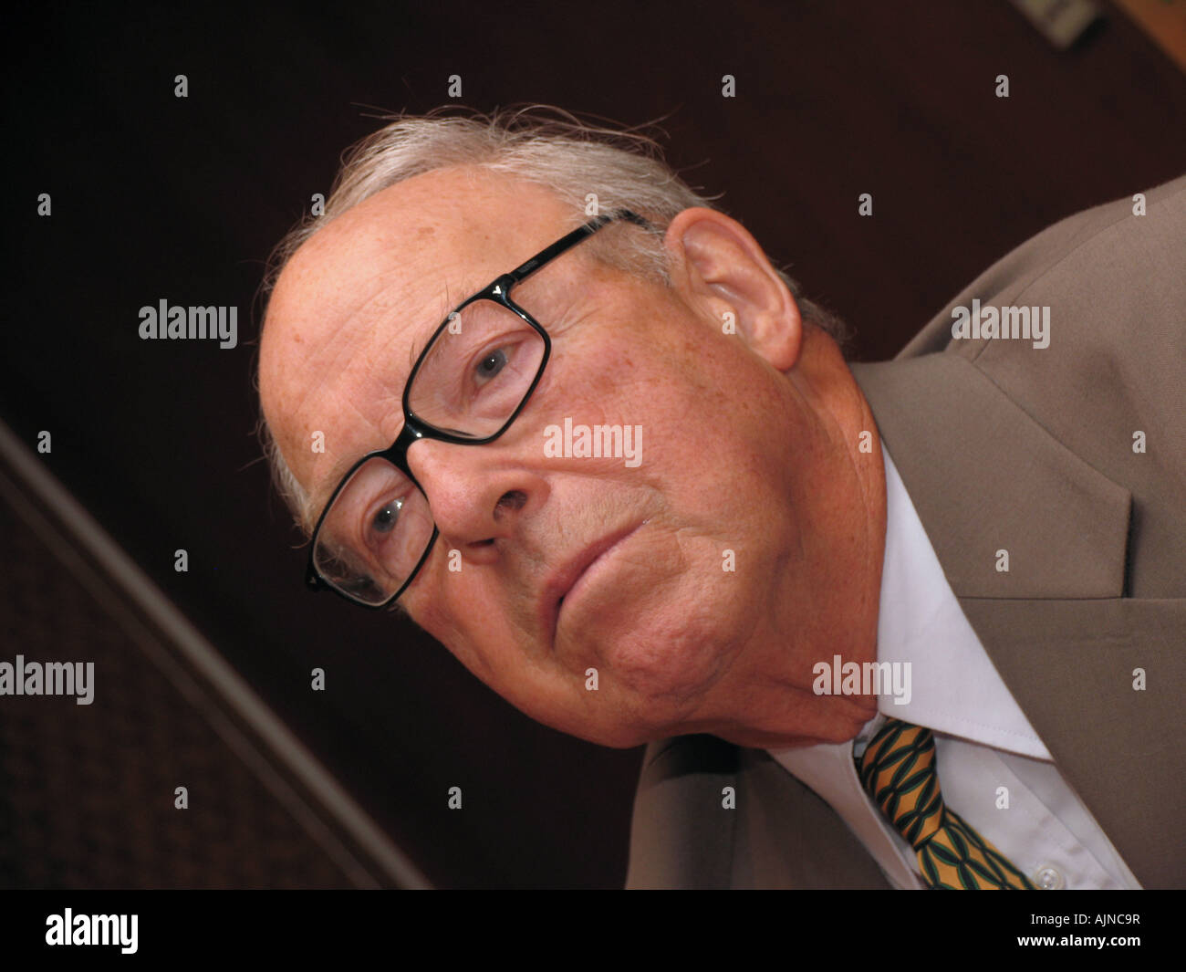 Headshot of Hans Blix Stock Photo - Alamy